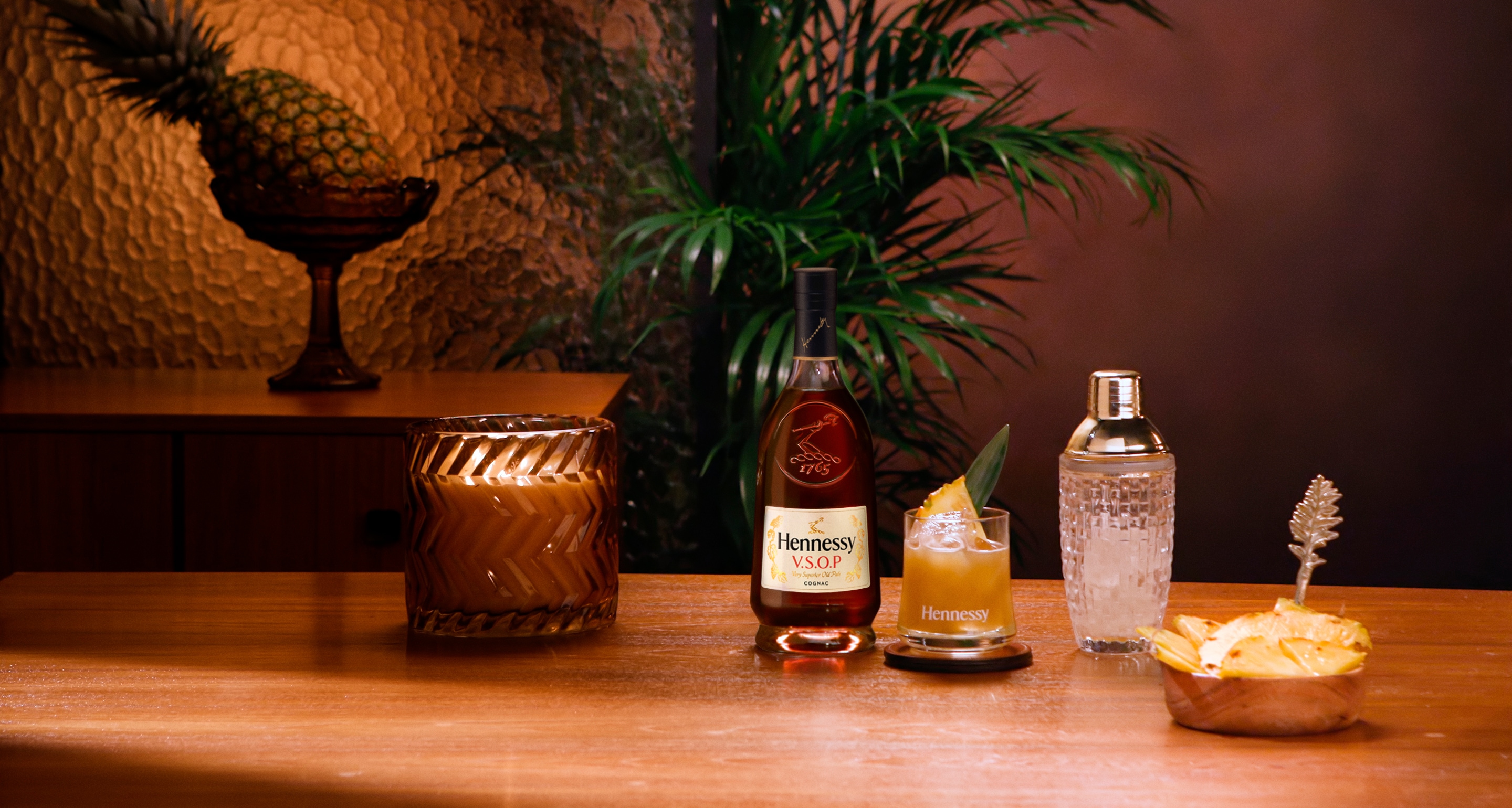 Cognac cocktail with pineapple juice Jalapina - Hennessy